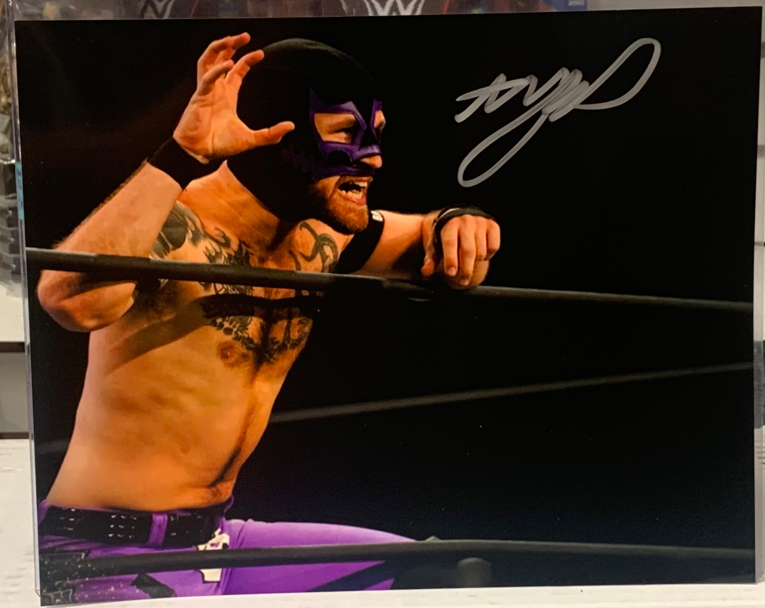 Alan Angels Signed 8x10 Color Photo – The Wrestling Universe